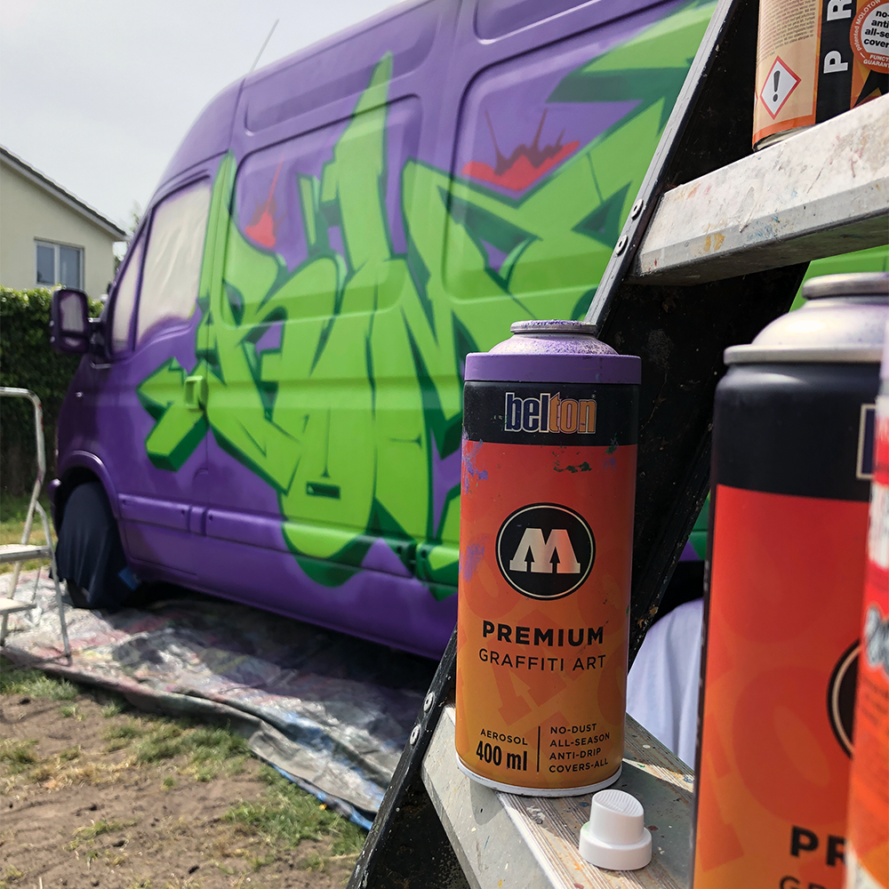 ROMEO & MEGA spray-painting a Camping Van » MOLOTOW™ Blog