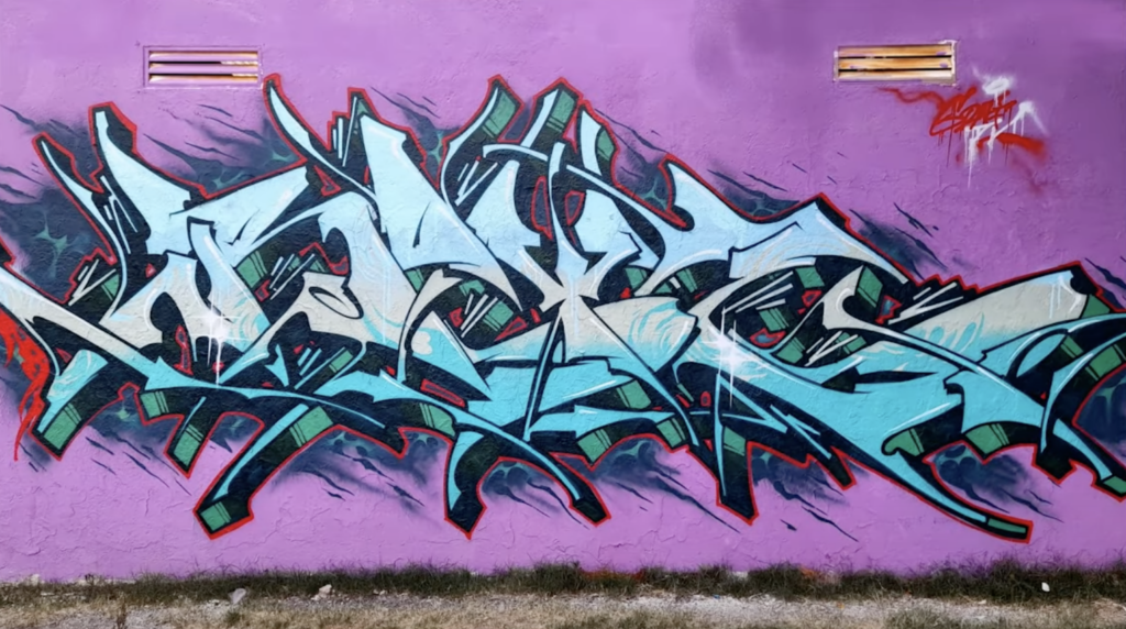 Graffiti Artist POISON paints the MOLOTOW TRAIN » MOLOTOW™ Blog