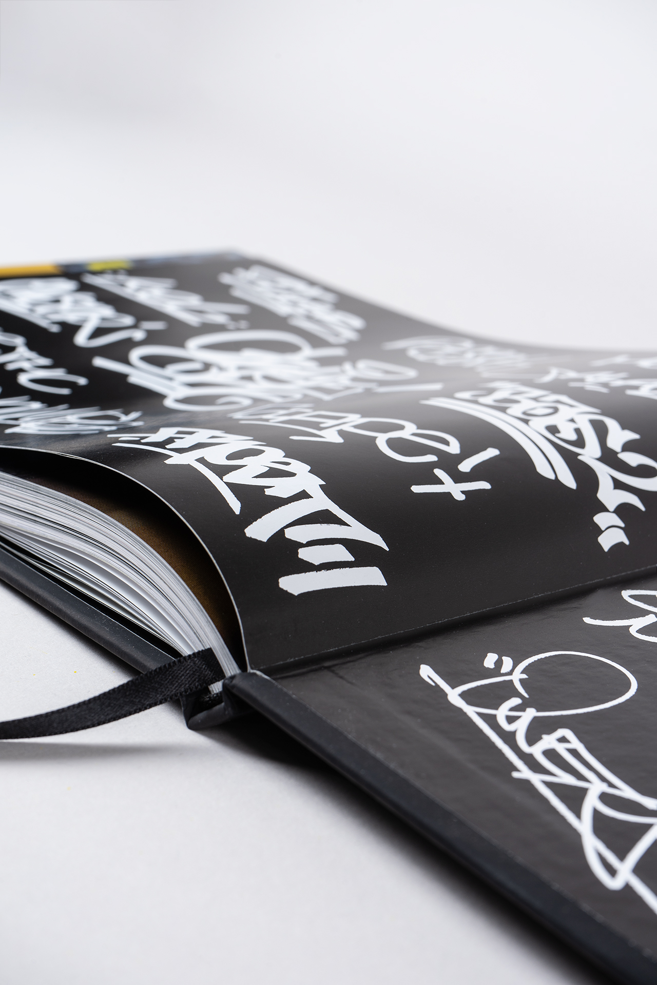 THE BLACKBOOK SERIES KICKS OFF WITH CRYE ONE FROM BERLIN » MOLOTOW™ Blog